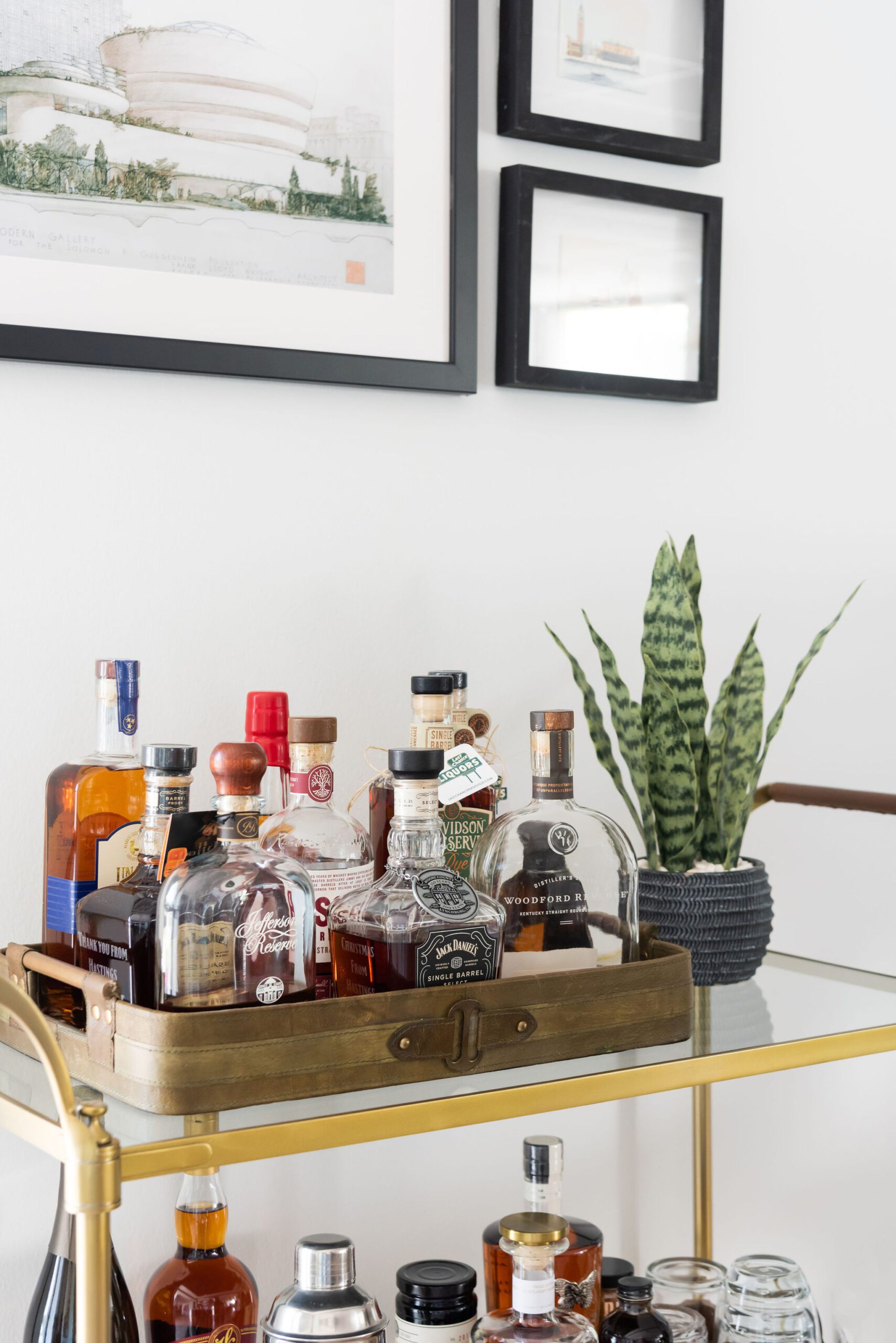 How to stock the bar with style | monarchlaneinteriors.com