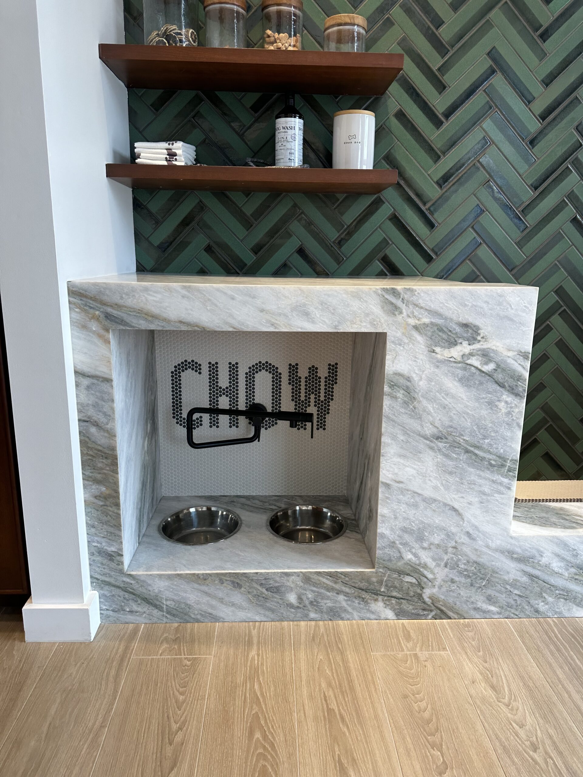 Designing for our Furry Friends: Creating Pet-Friendly Interiors ...